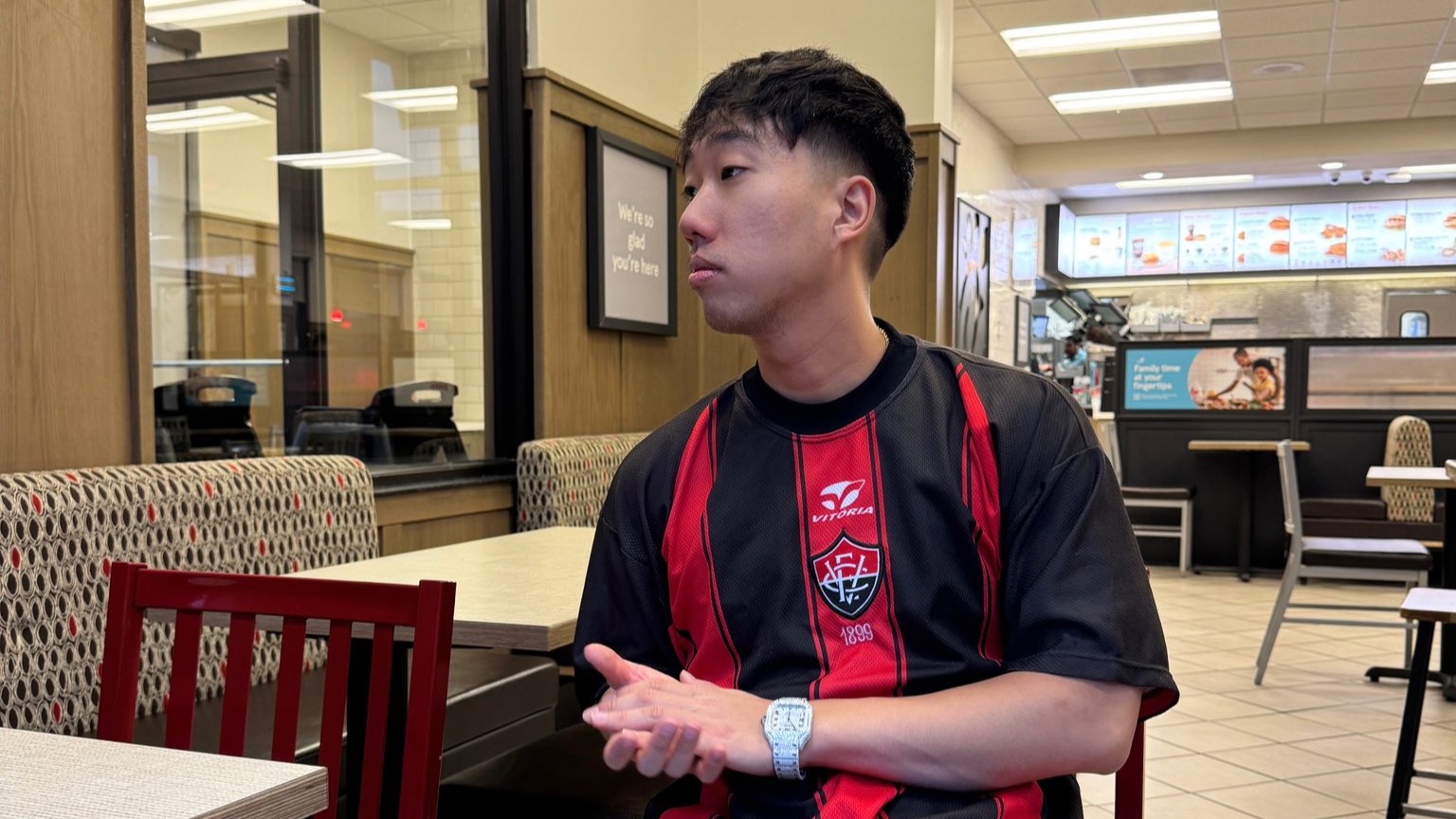 Música "Chama SAMU": Em entrevista, artista americano conta que achou a ...